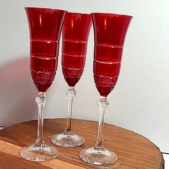 Dining | Crystal Ruby Red Striped Champagne Flutes With Clear Steam And ...